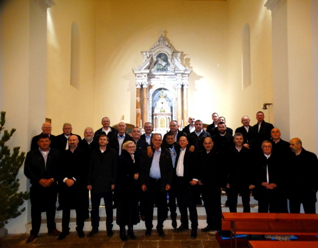 Ogorje: KUD Komaštre održao božićni koncert – Franjevačka provincija ...