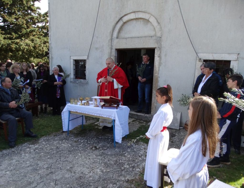 Lišane (Vukšić): Cvjetnica – Franjevačka provincija Presvetog ...