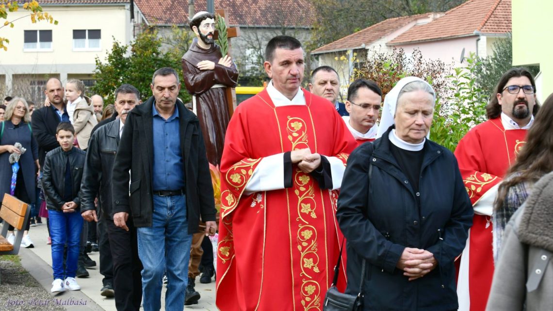 Sinj (Brnaze): Proslava sv. Nikole Tavelića – Franjevačka provincija ...